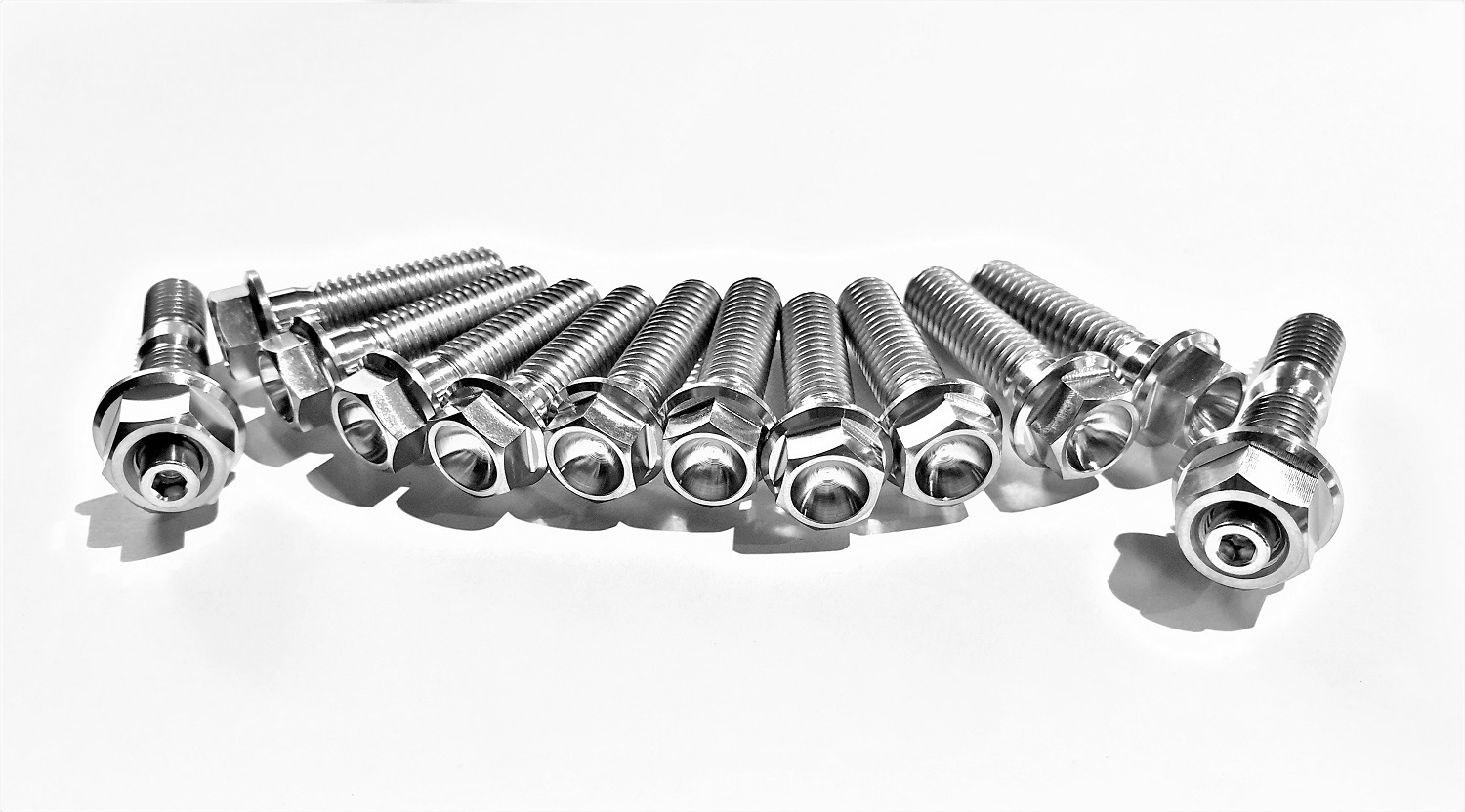 NISSAN TITANIUM RB30 INTAKE MANIFOLD KIT FLANGE HEX